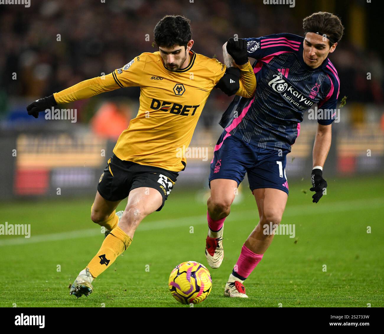 Molineux, Wolverhampton on Monday 6th January 2025.Goncalo Guedes of Wolverhampton Wanderers ...