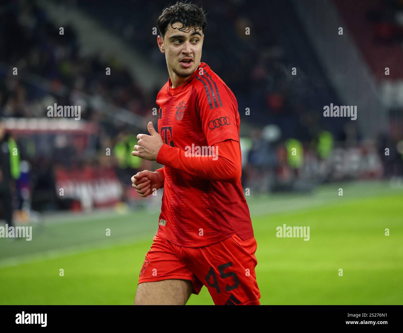 Aleksandar Pavlovic (FC Bayern Muenchen, #45), AUT, FC Red Bull ...