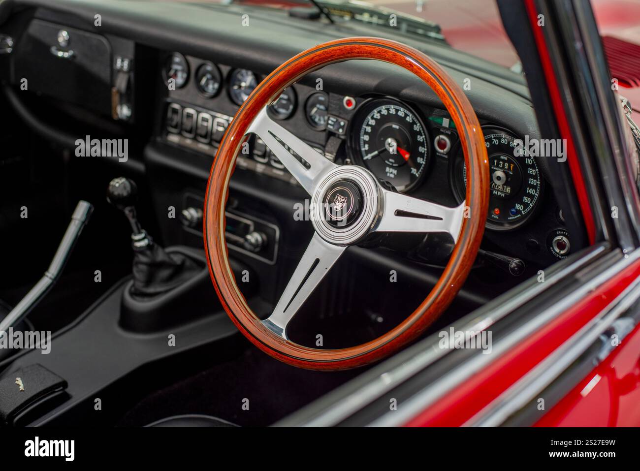 1974 Series 3 V12 Jaguar E Type convertible classic British sports car ...