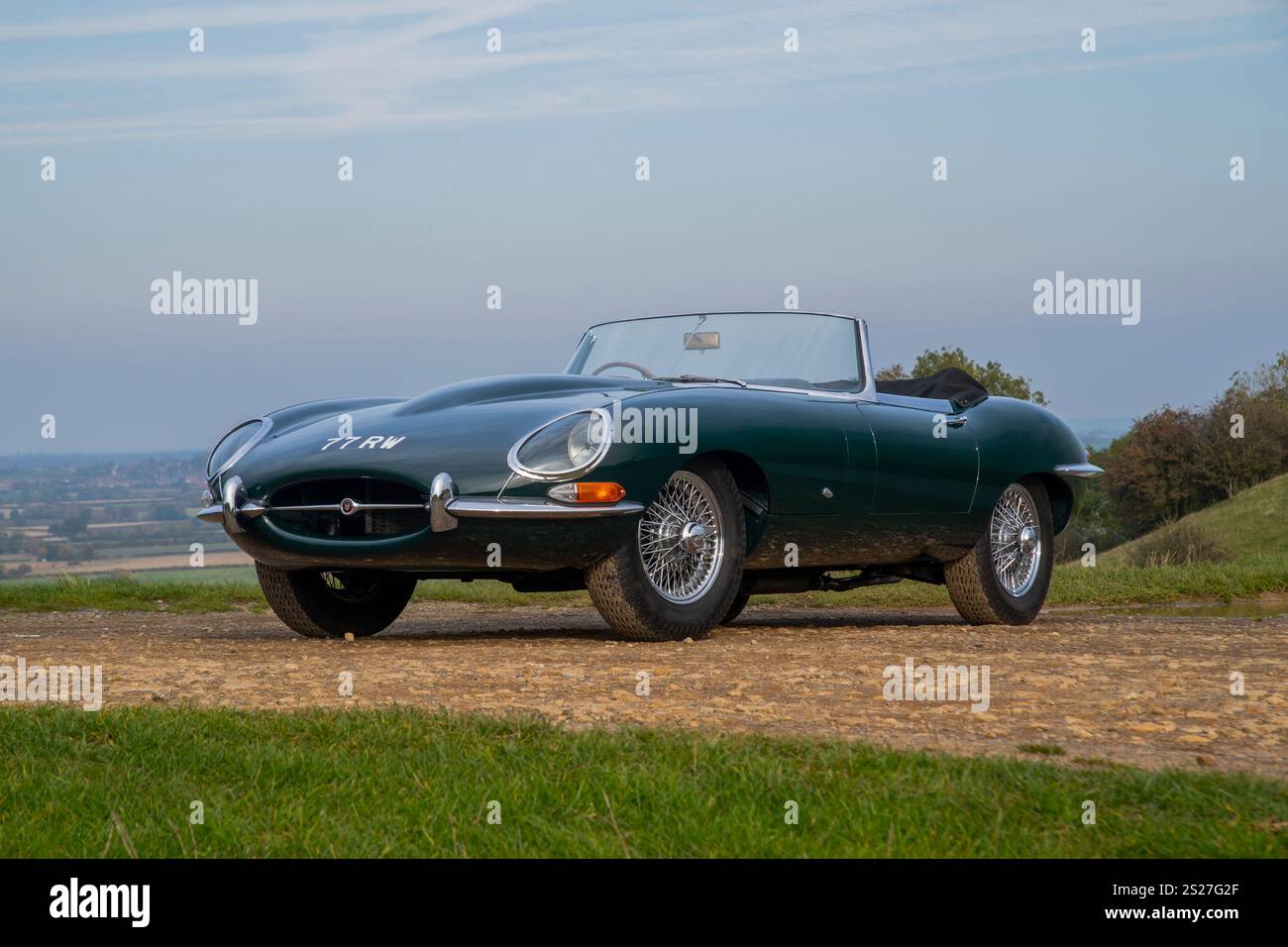 77 RW - once of the first Jaguar E Types from 1961 and famously driven ...