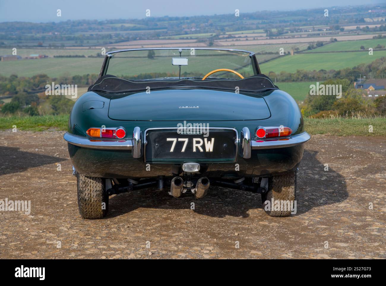 77 RW - once of the first Jaguar E Types from 1961 and famously driven ...