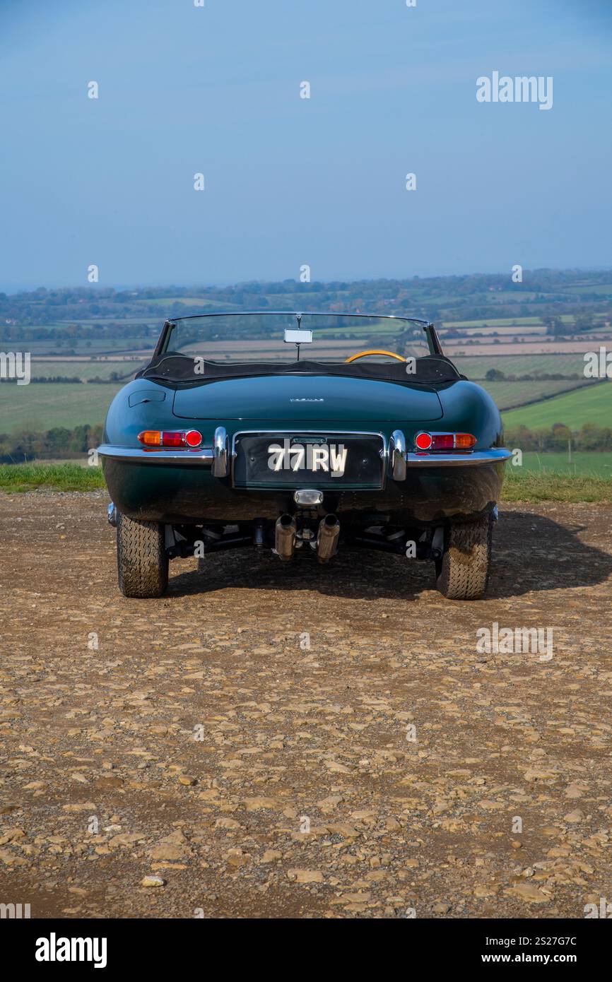 77 RW - once of the first Jaguar E Types from 1961 and famously driven ...