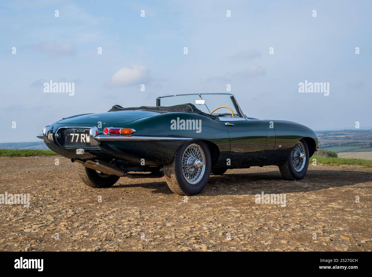 77 RW - once of the first Jaguar E Types from 1961 and famously driven ...