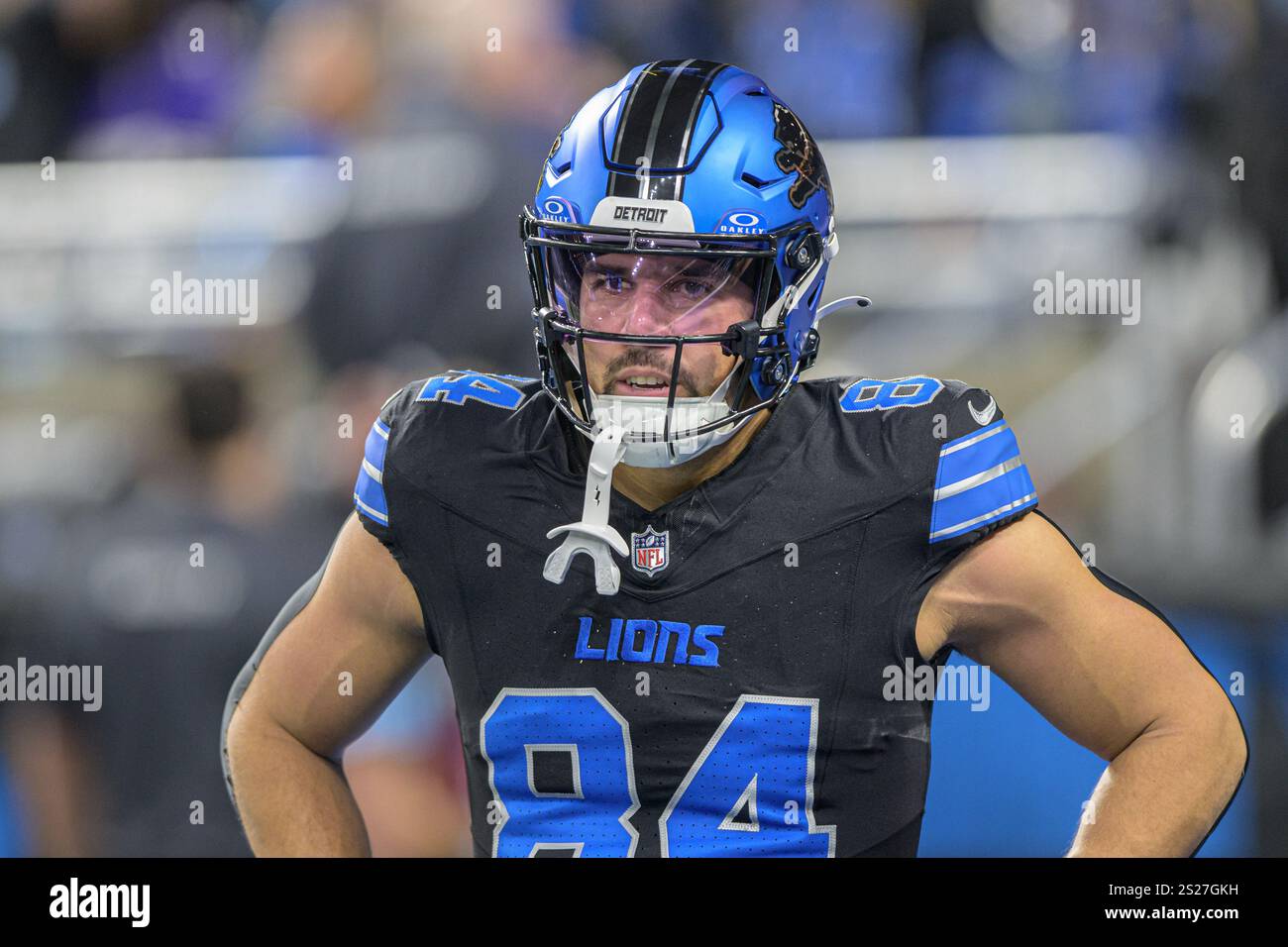 DETROIT, MI - JANUARY 05: Detroit Lions TE Shane Zylstra (84) during ...