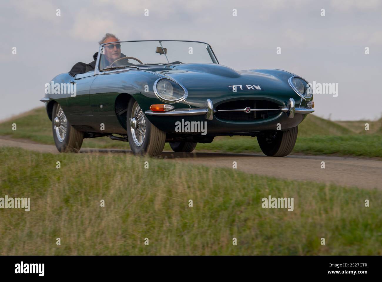 77 RW - once of the first Jaguar E Types from 1961 and famously driven ...