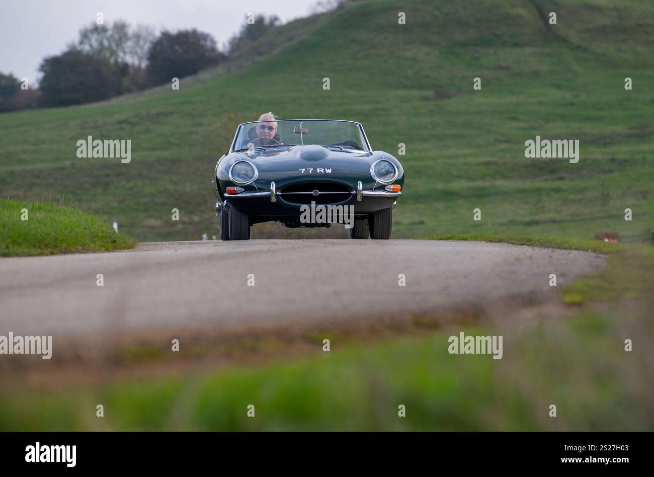 77 RW - once of the first Jaguar E Types from 1961 and famously driven ...