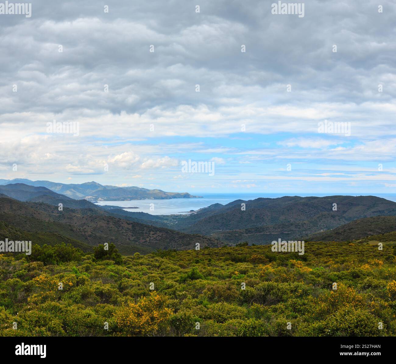 Panoramic top view of Cadaques bay from mountain pass, Costa Brava ...