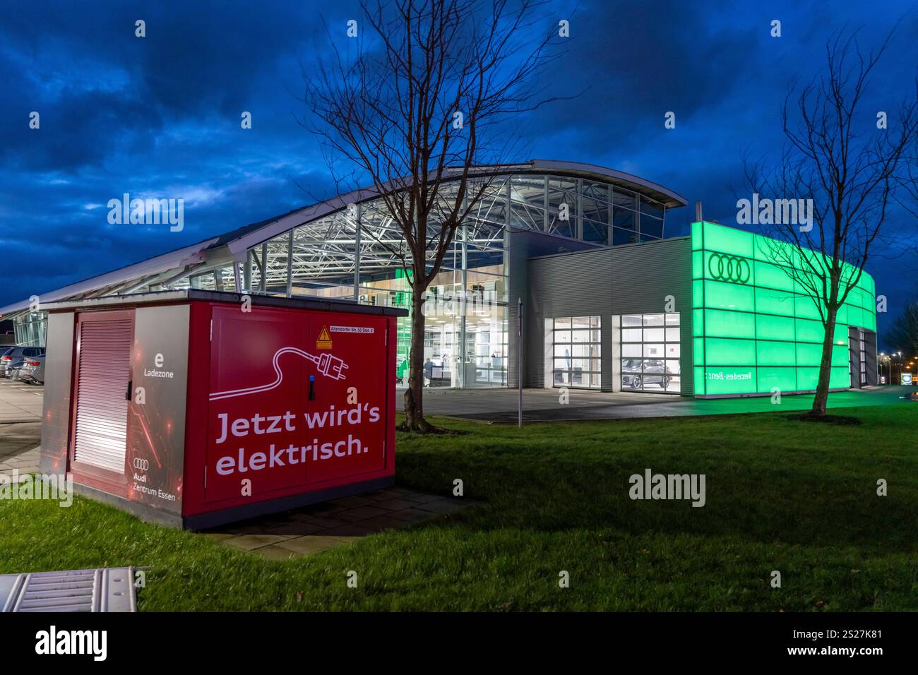 Schultz essen hi-res stock photography and images - Alamy