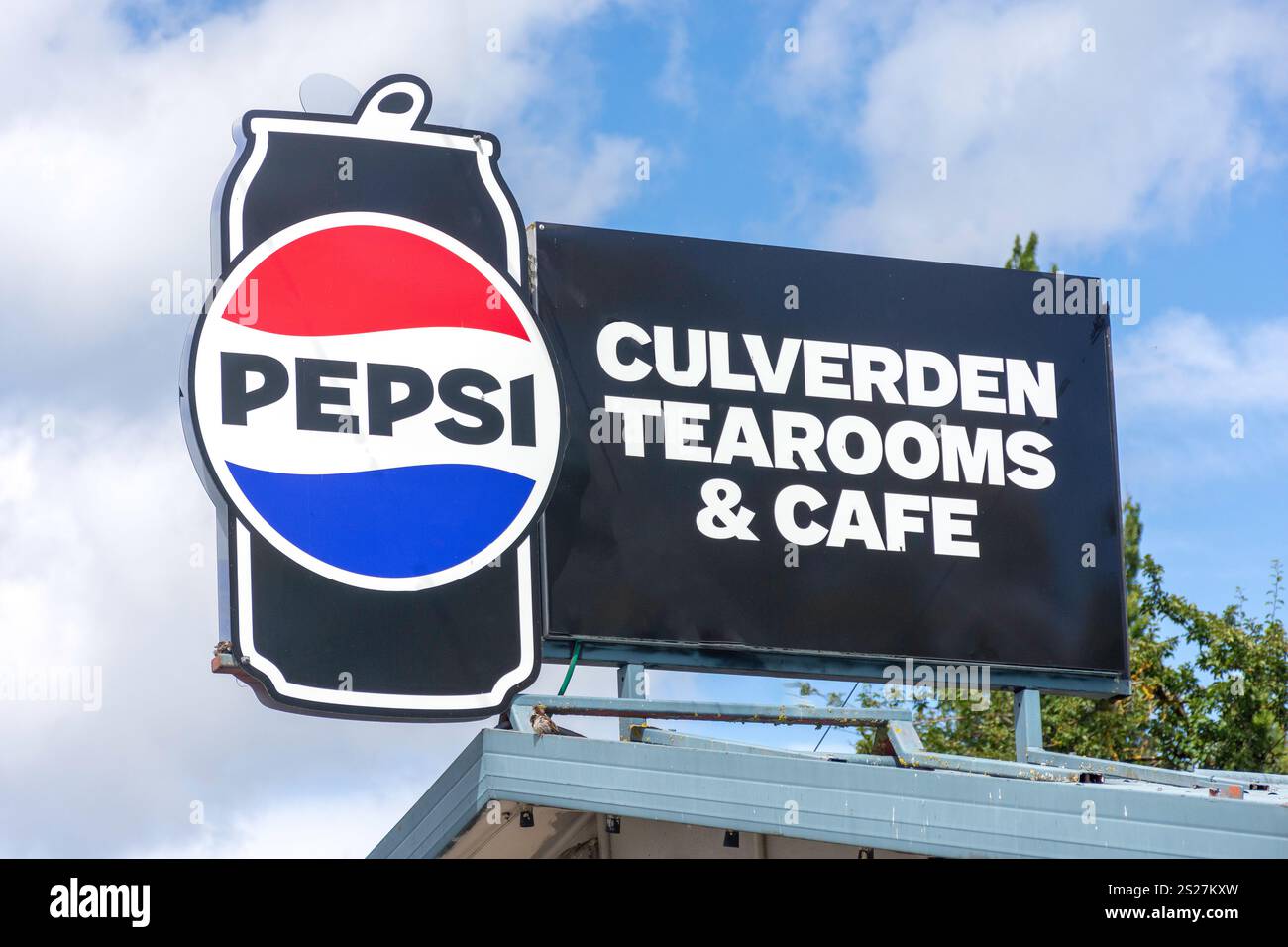 Culverden Tearooms & Cafe sign, Culverden Road, Culverden, North ...
