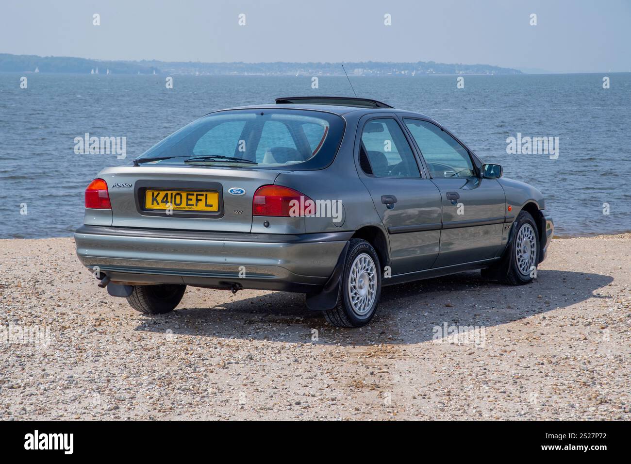 1993 Mk1 Ford Mondeo, one of the first Mondeos built - modern classic ...