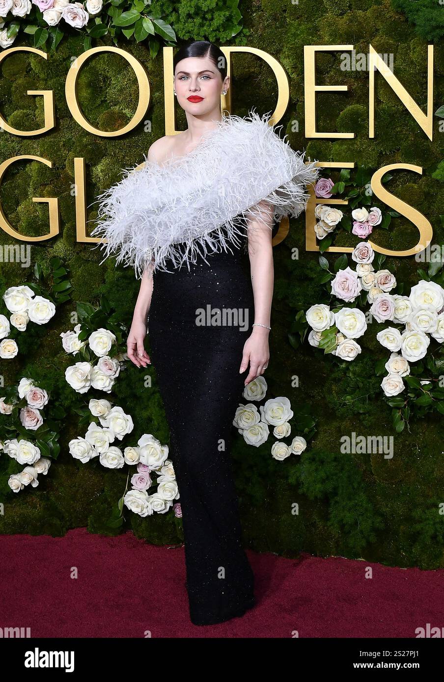 Beverly Hills, USA. 06th Jan, 2024. Alexandra Daddario attends the 82nd ...
