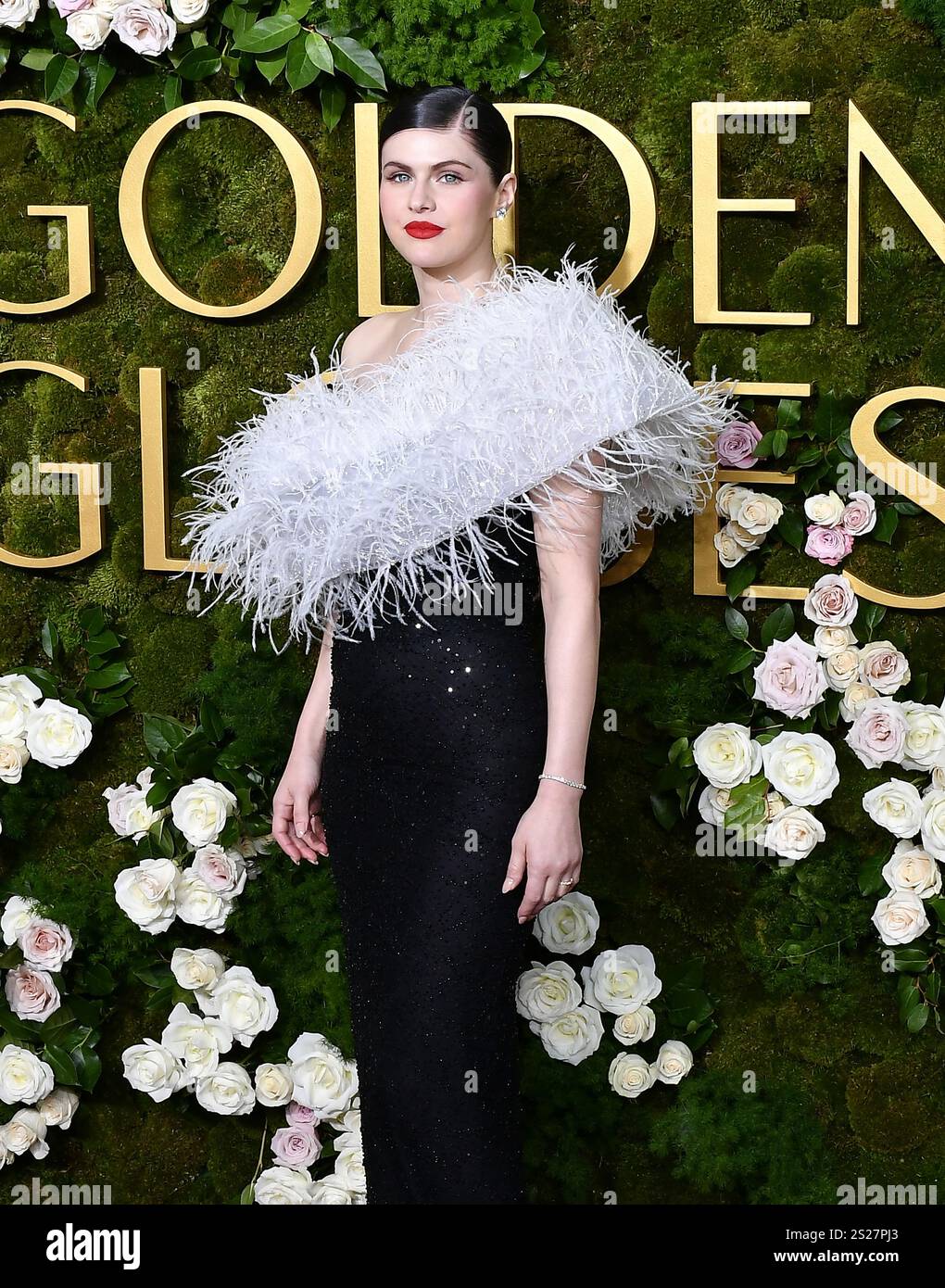 Beverly Hills, USA. 06th Jan, 2024. Alexandra Daddario attends the 82nd ...