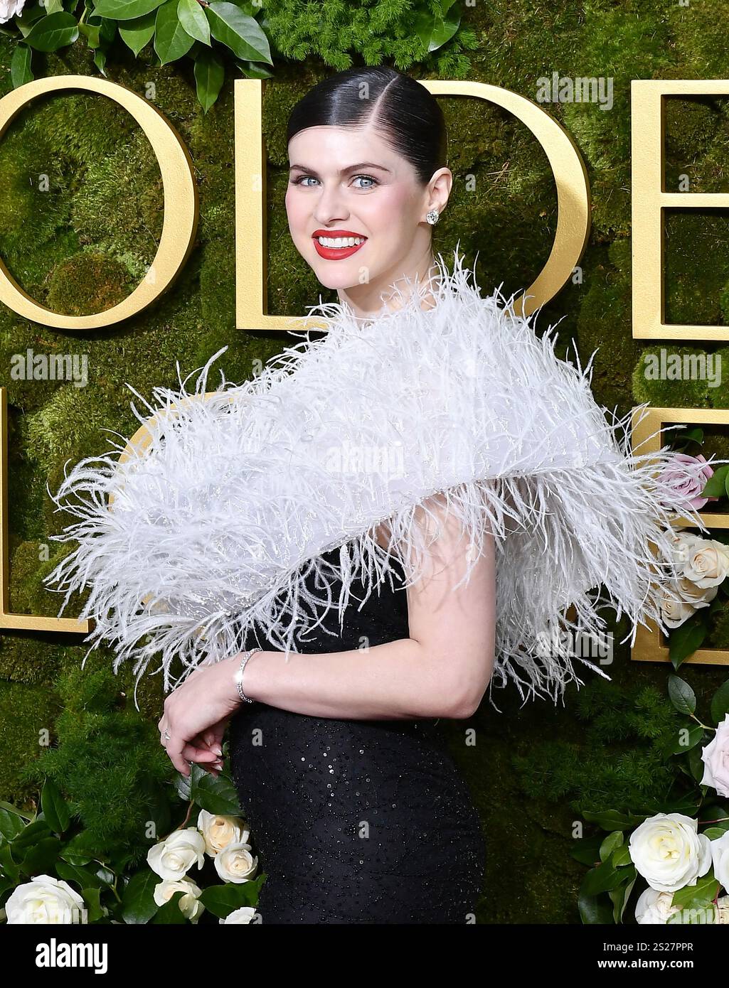 Beverly Hills, USA. 06th Jan, 2024. Alexandra Daddario attends the 82nd ...