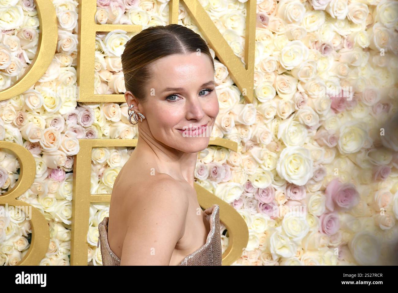 Beverly Hills, USA. 06th Jan, 2024. Kristen Bell attends the 82nd ...