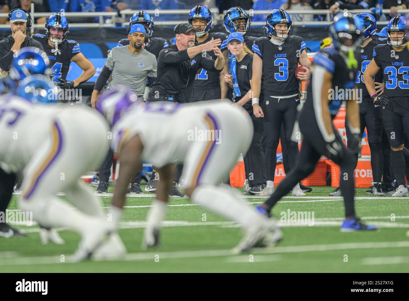 DETROIT, MI - JANUARY 05: Detroit Lions head coach Dan Campbell calls a ...