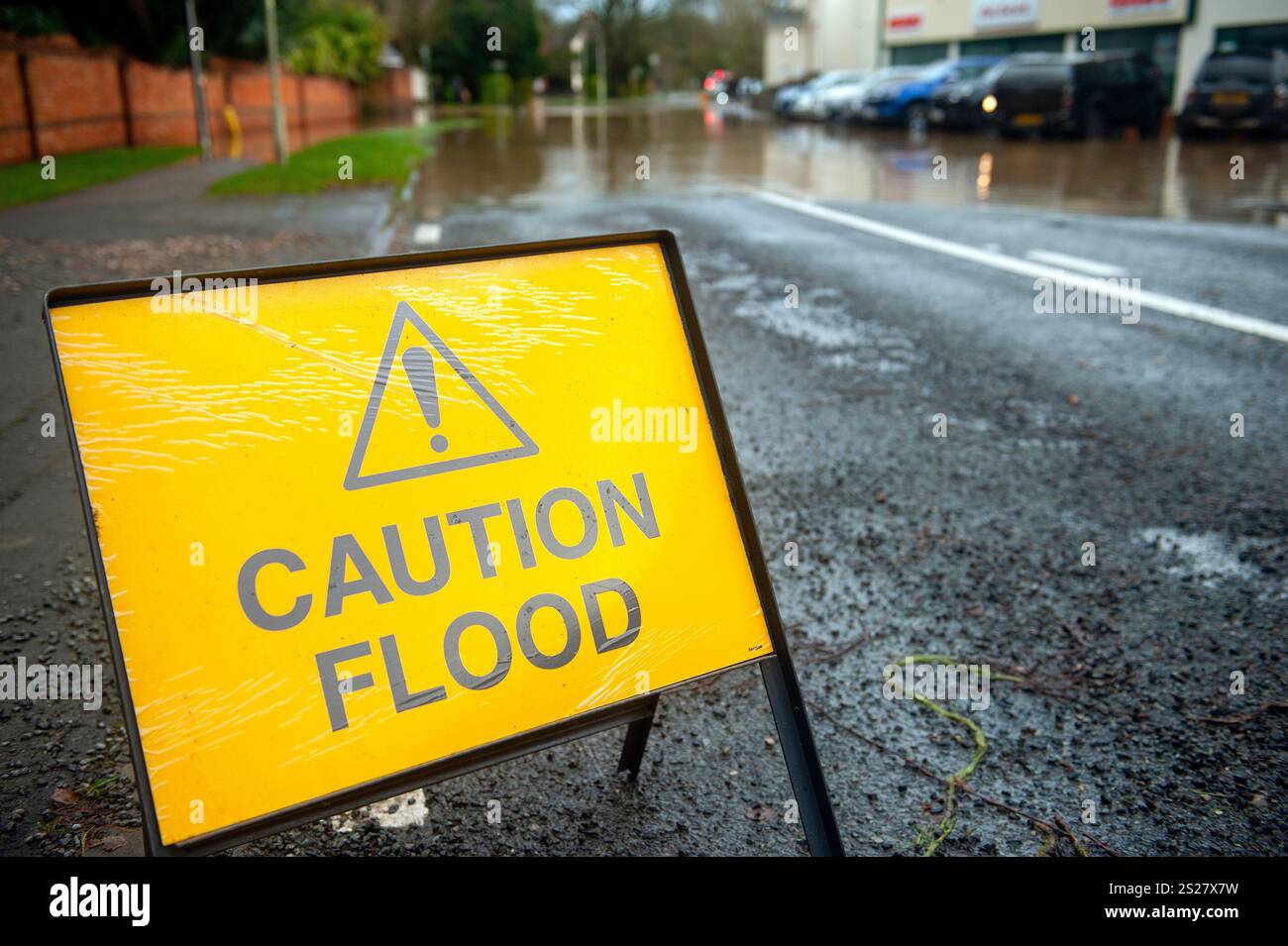 Leicestershire, UK. 06 Januray 2025. Heavy rain causes the River Sence ...