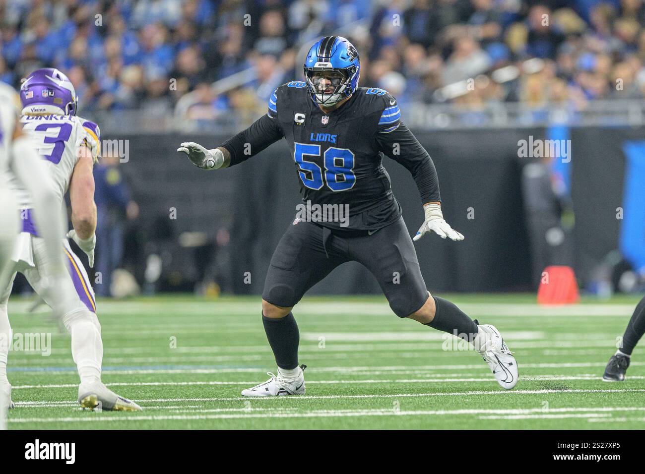 DETROIT, MI - JANUARY 05: Detroit Lions OT Penei Sewell (58) in action ...
