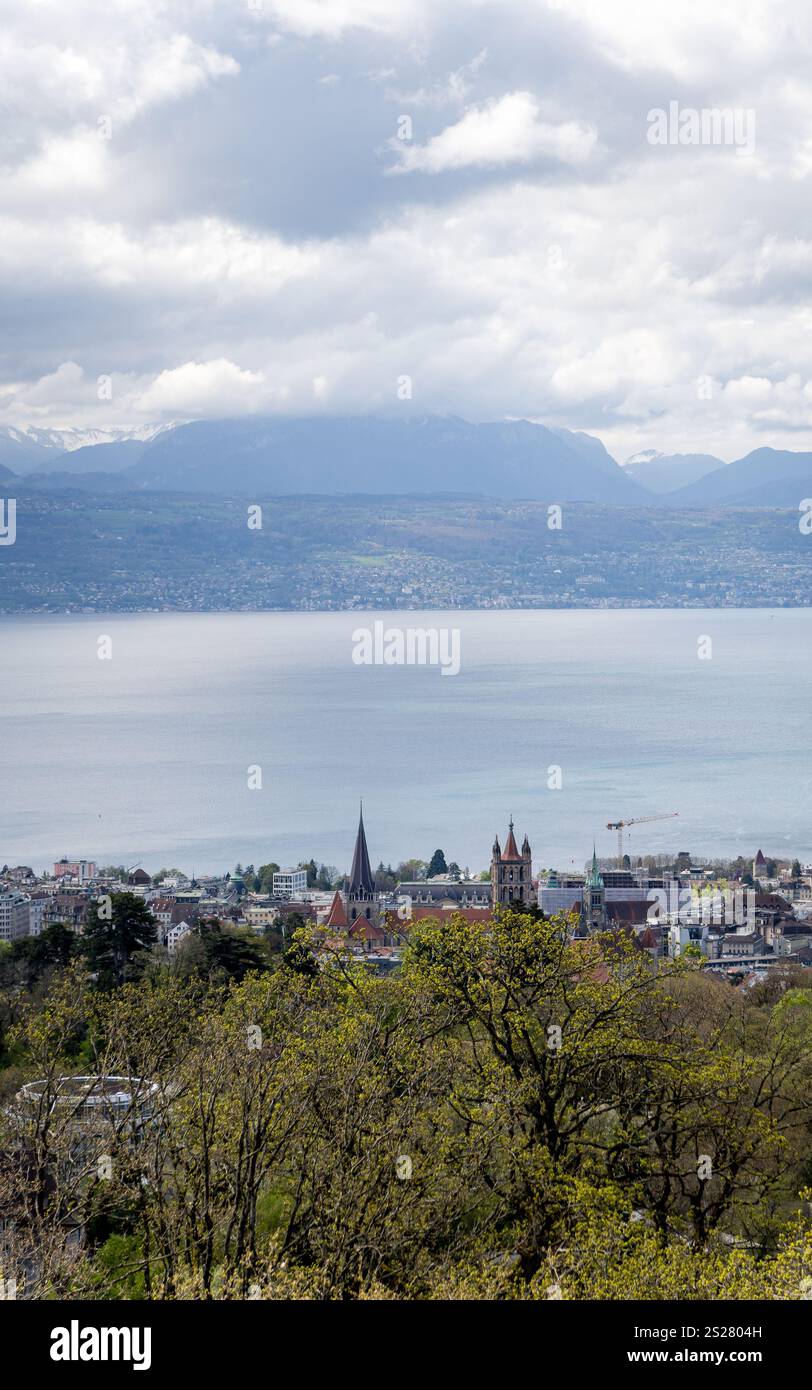 Vertical image of the city of Lausanne on the shores of Lake Geneva ...