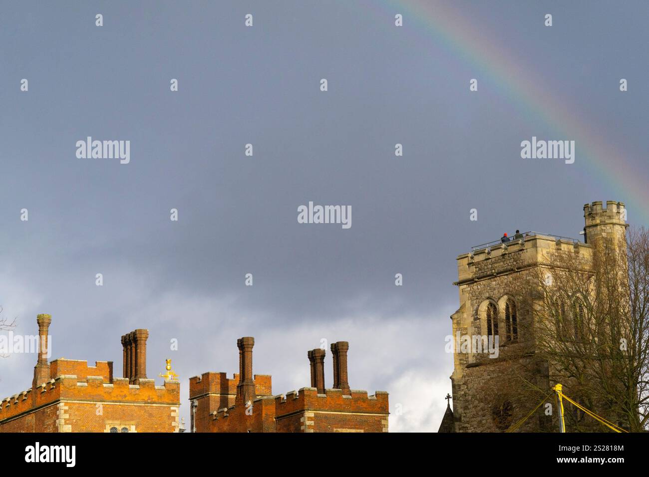 London, UK. 6th Jan, 2025. A rainbow shines in the sky above Lambeth ...