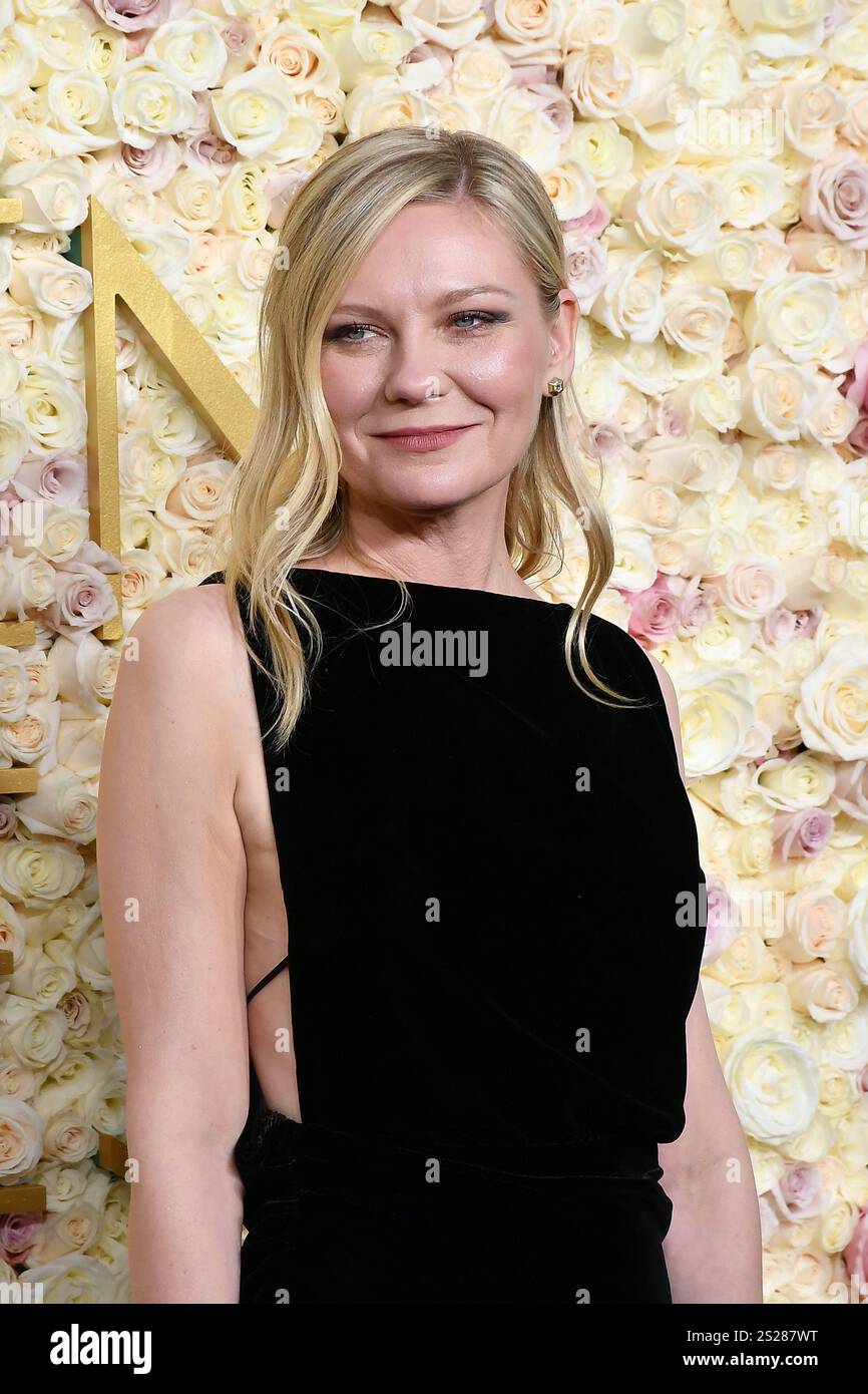 Beverly Hills, USA. 06th Jan, 2024. Kirsten Dunst attends the 82nd ...