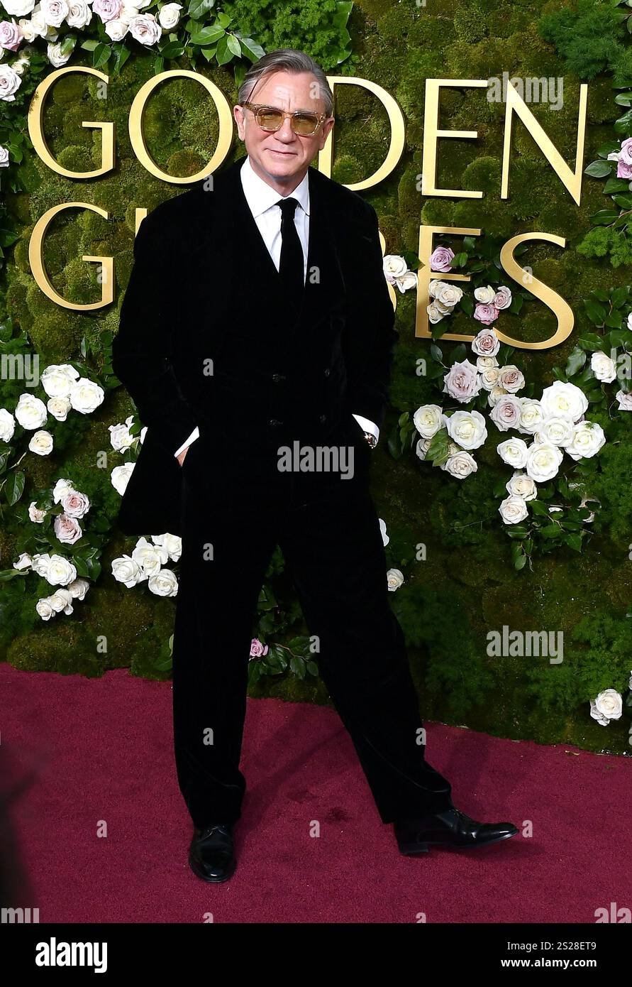 Beverly Hills, USA. 06th Jan, 2025. Daniel Craig attends the 82nd ...