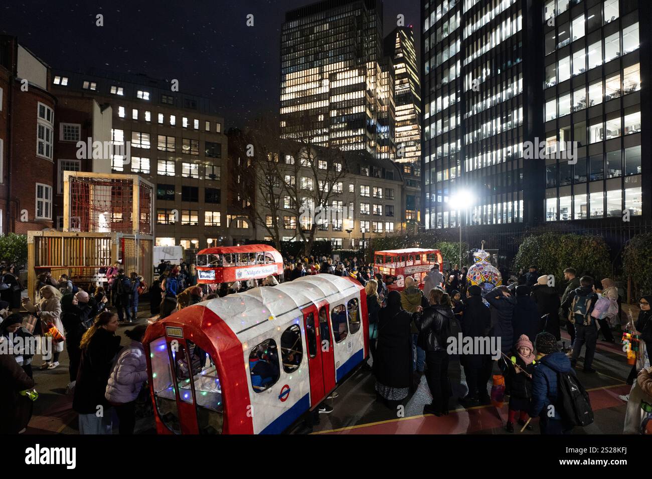 Aldgate primary school hi-res stock photography and images - Alamy