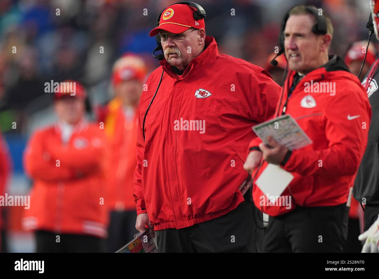 Kansas City Chiefs head coach Andy Reid ()in the second half of an NFL ...