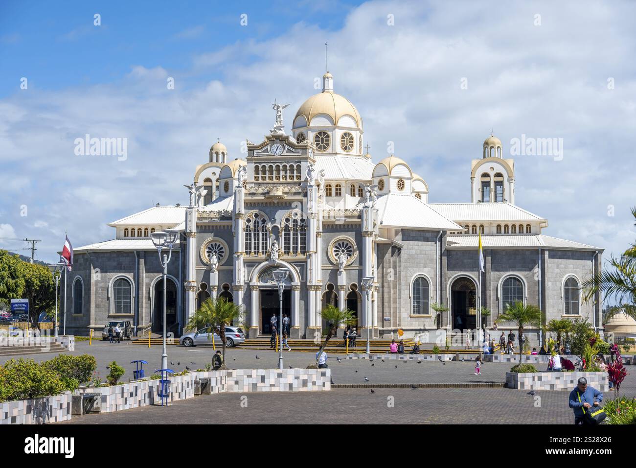 Exterior view, Basilica de Nuestra Senora de Los Angeles, Cartago ...