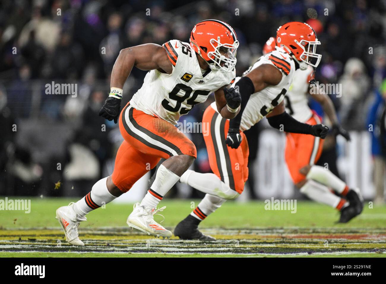 Cleveland Browns defensive end Myles Garrett (95) in action during the ...