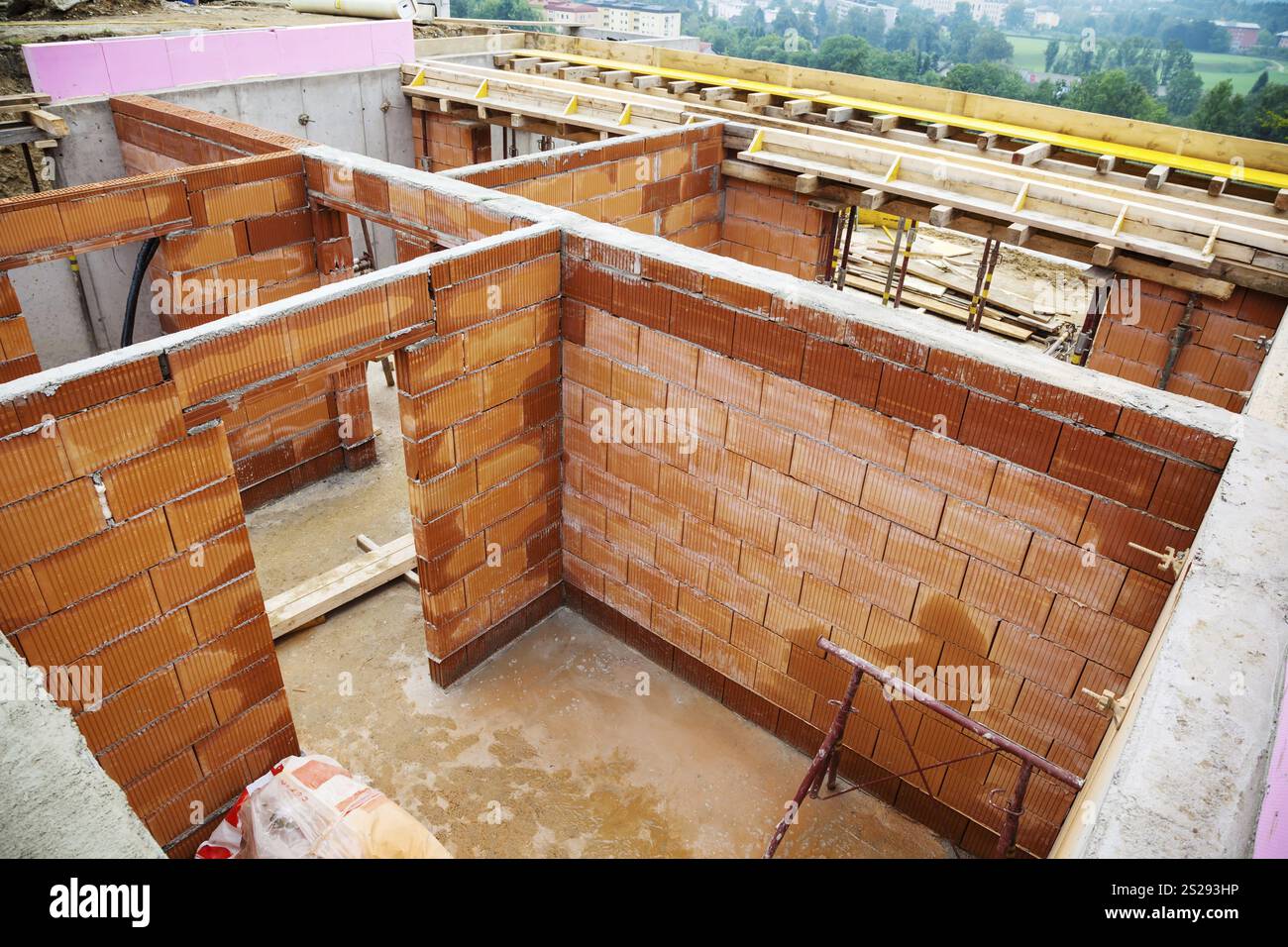 The basement of a detached house. Shell construction in solid ...