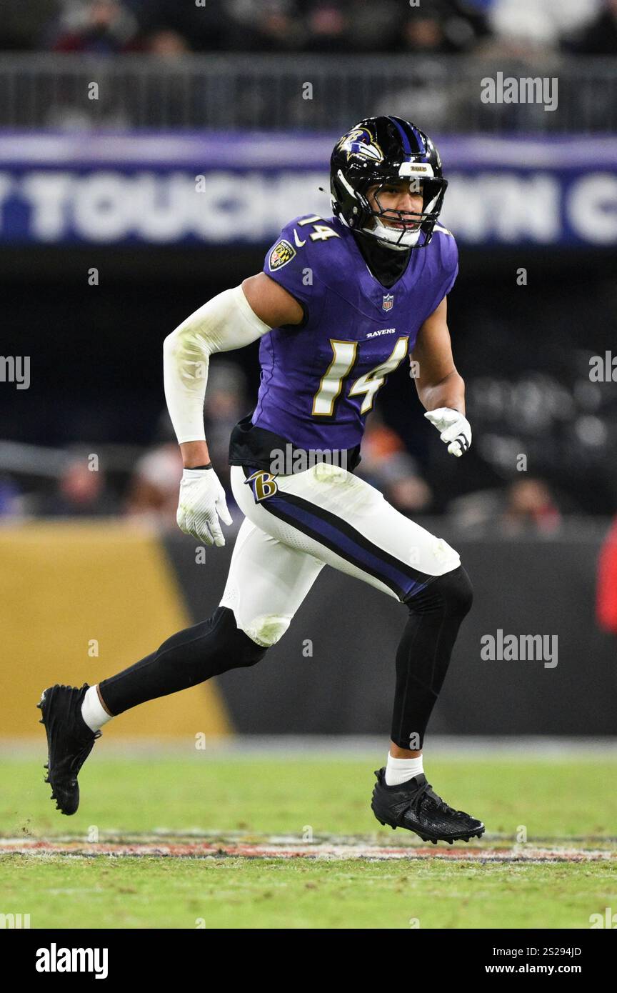 Baltimore Ravens safety Kyle Hamilton (14) in action during the second ...