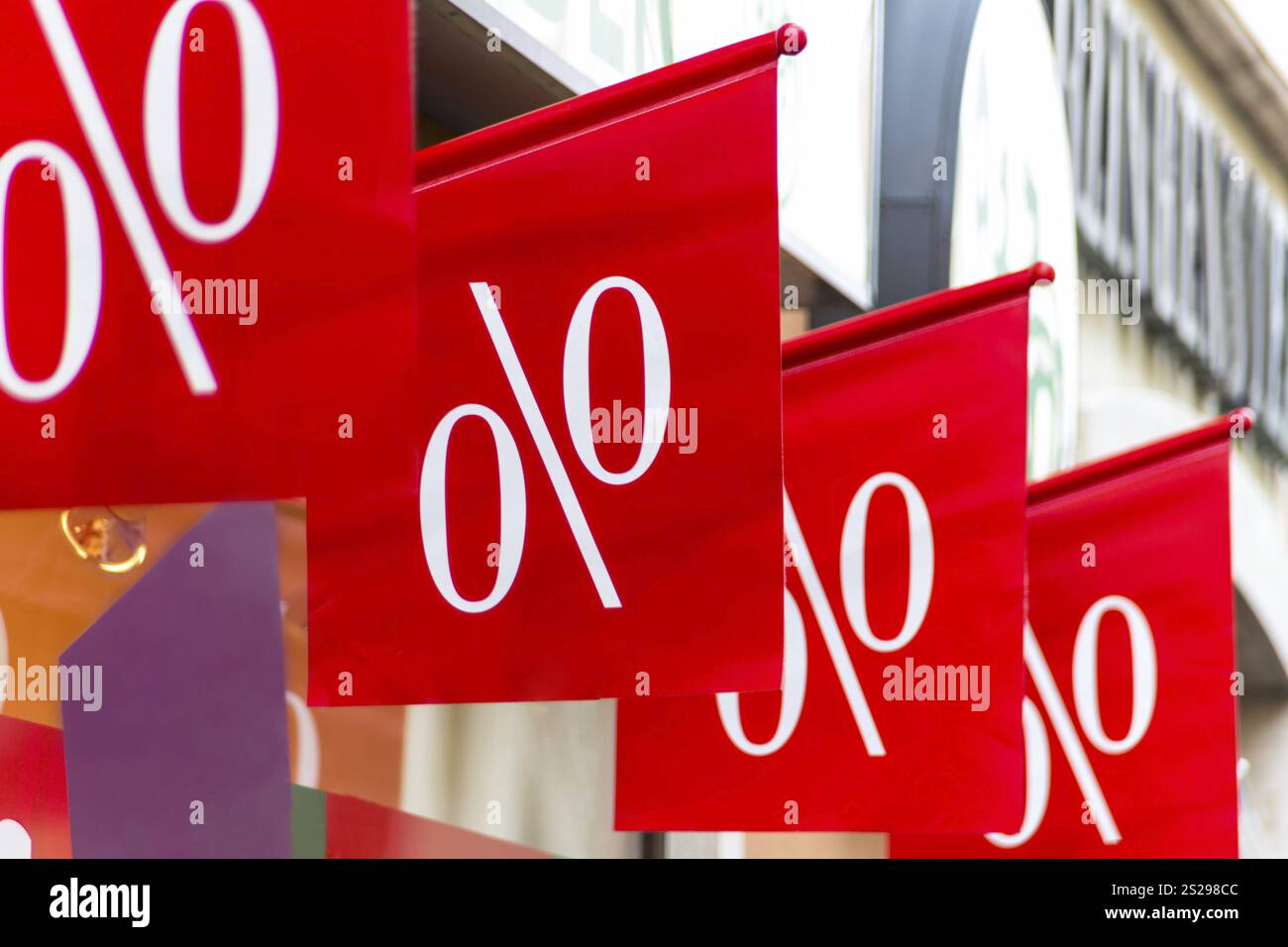 Retail, price reduction in per cent, symbolic photo for low prices ...