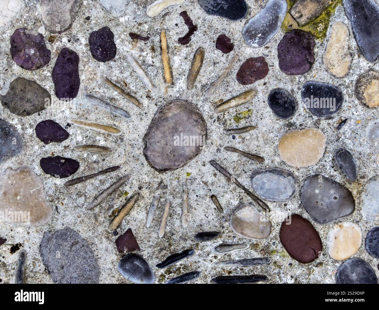 Differently shaped stones, symbolic photo for peer pressure, conformism ...