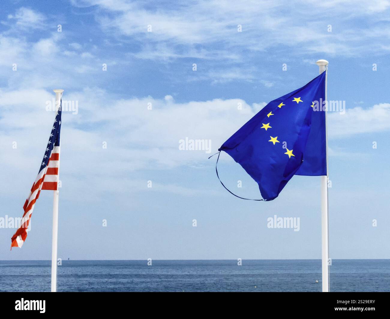 Flags of the European Union and the USA, symbolic photo for partnership ...