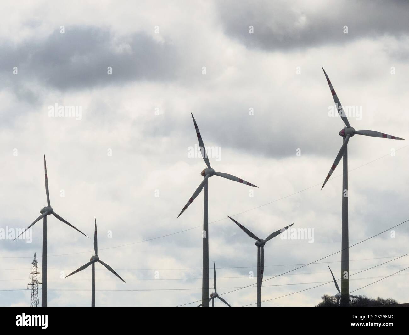 Wind turbine one line hi-res stock photography and images - Alamy