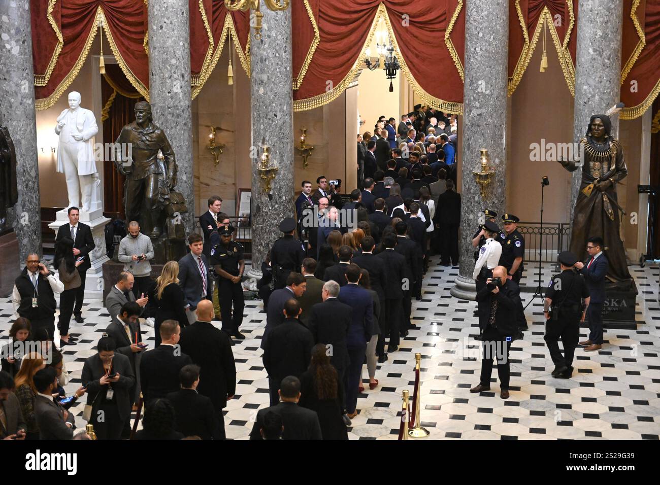 Washington, USA.6th January 2025. Senators make their way into the ...