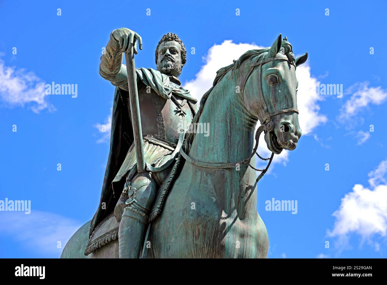 Equestrian statue of Ferdinand Medici in Florence Italy Stock Photo - Alamy