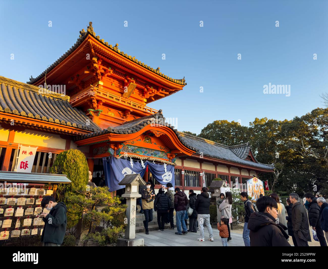 People in line to make their first shrine visit of 2025 Stock Photo - Alamy