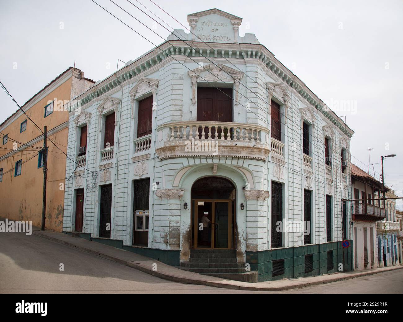 A Typical tradiional ornate colonial house in a street of Santiago de ...