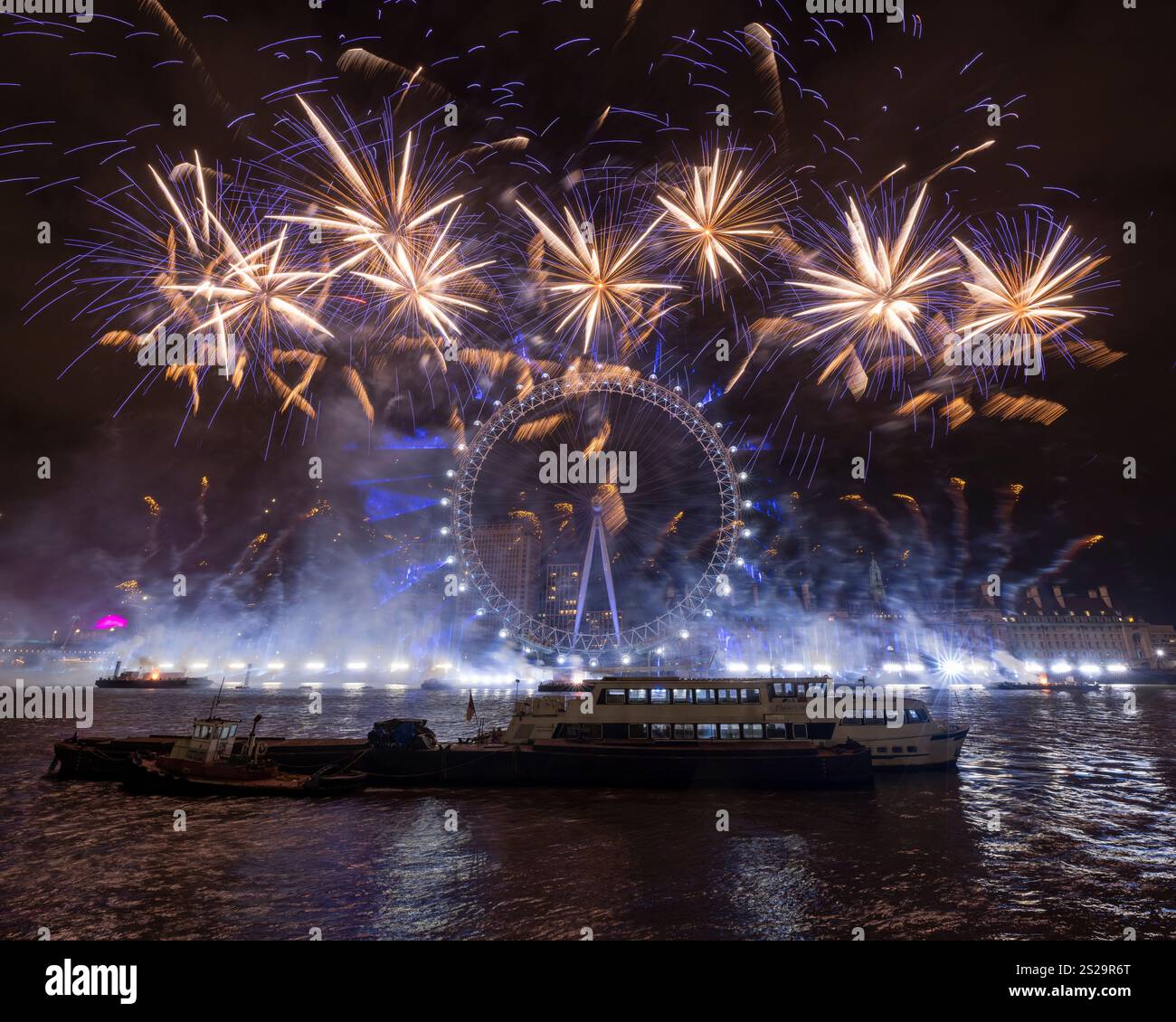 Fireworws in London eye celebration new year 2025 Stock Photo - Alamy