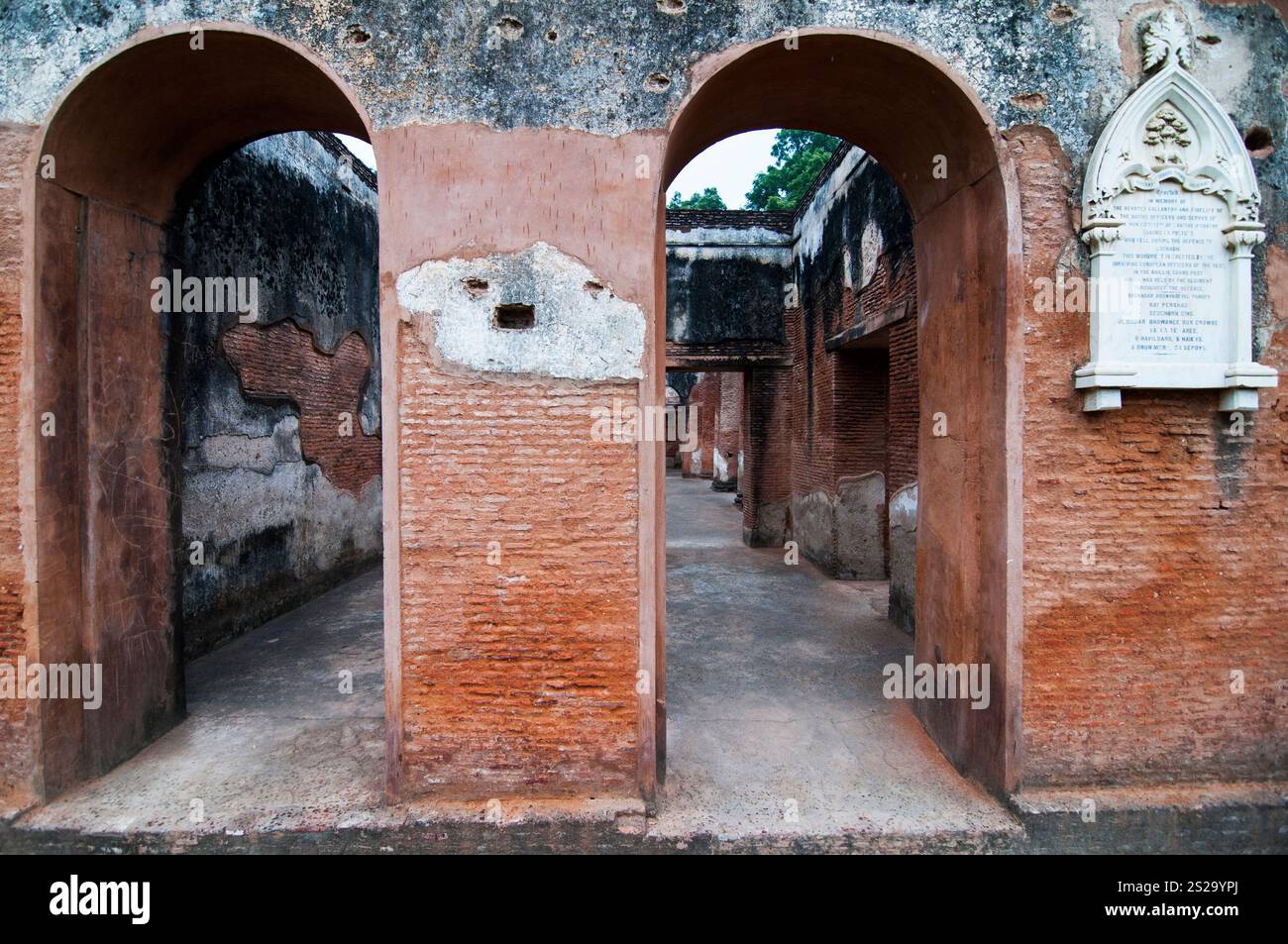 The historical residency complex in Lucknow, India Stock Photo - Alamy