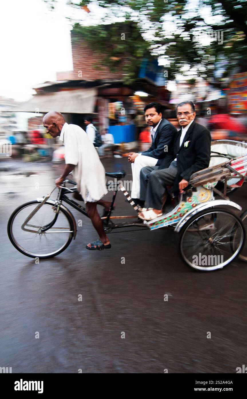Cycle rickshaws in the old city centre in Lucknow, Uttar Pradesh, India ...