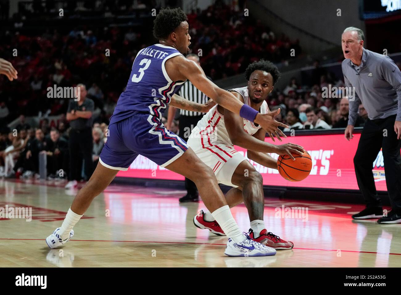 TCU guard Vasean Allette (3) defends against Houston guard L.J. Cryer ...