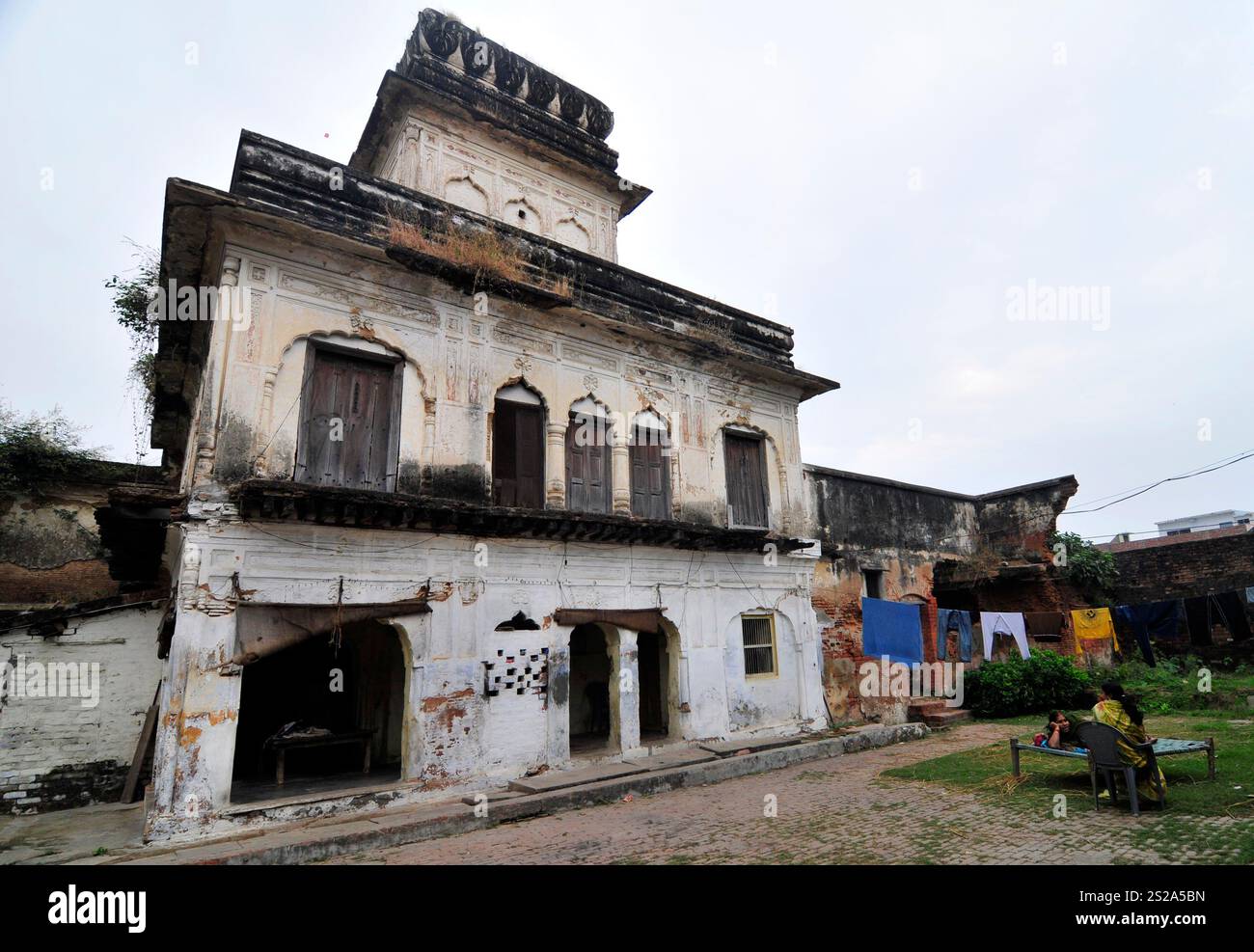 Beautiful old buildings at the Rani bazaar colony in Ayodhya, Uttar ...