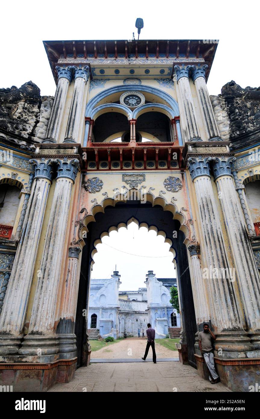 Gate to the Raj Sadan complex in Ayodhya, Uttar Pradesh, India Stock ...