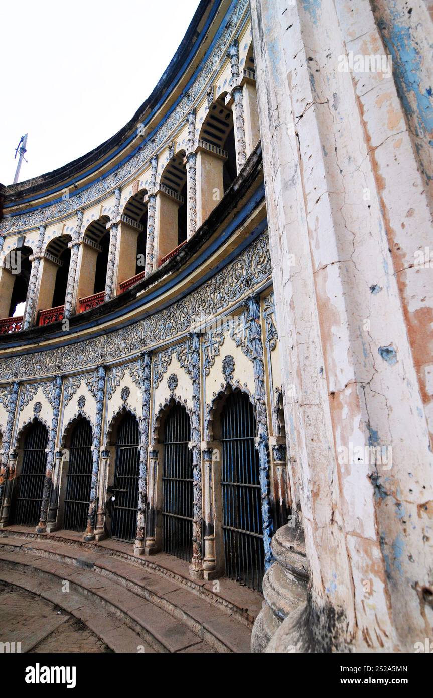 Gate to the Raj Sadan complex in Ayodhya, Uttar Pradesh, India Stock ...