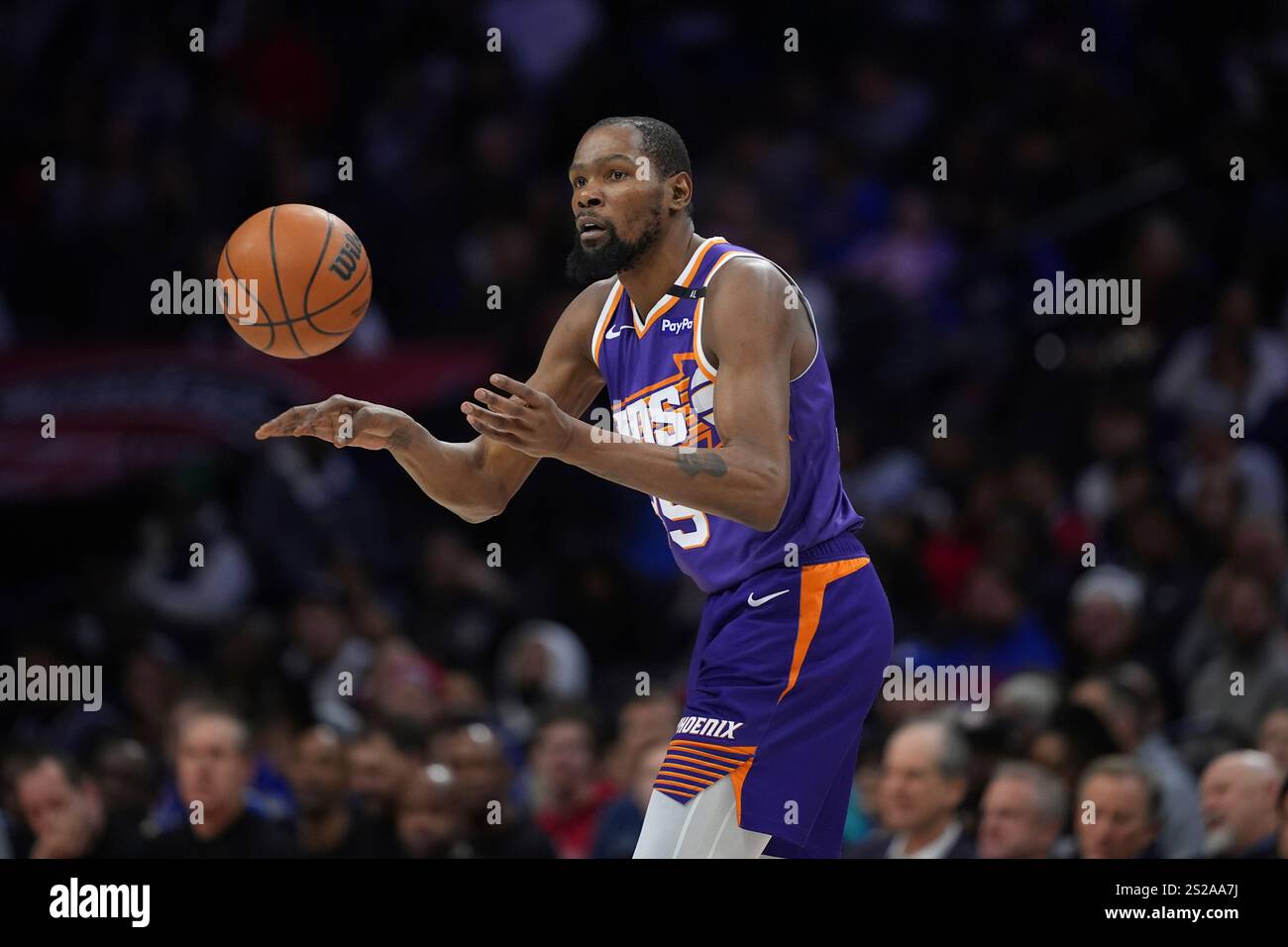 Phoenix Suns' Kevin Durant plays during an NBA basketball game, Monday ...