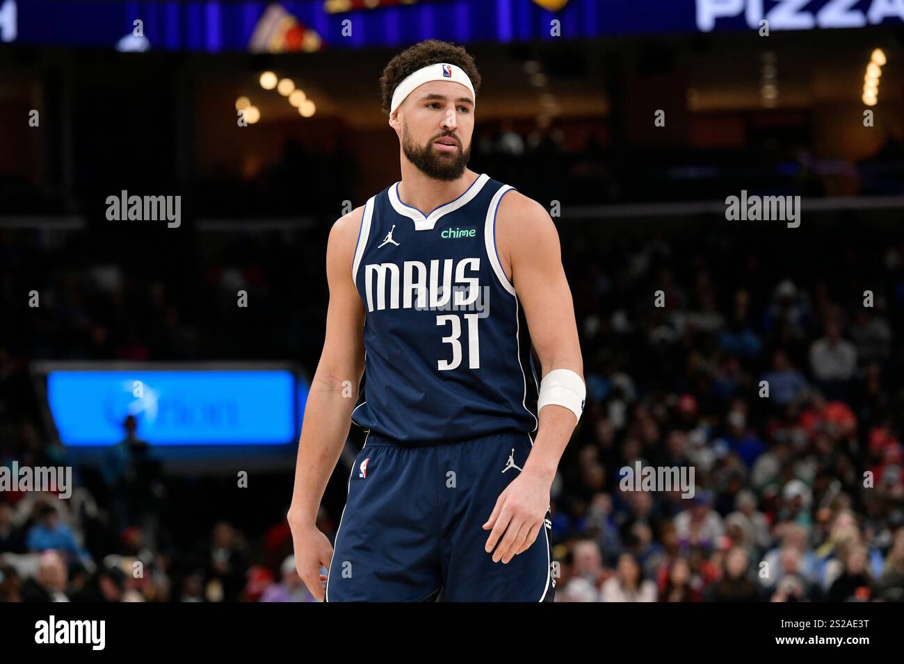 Dallas Mavericks guard Klay Thompson (31) plays in the first half of an ...