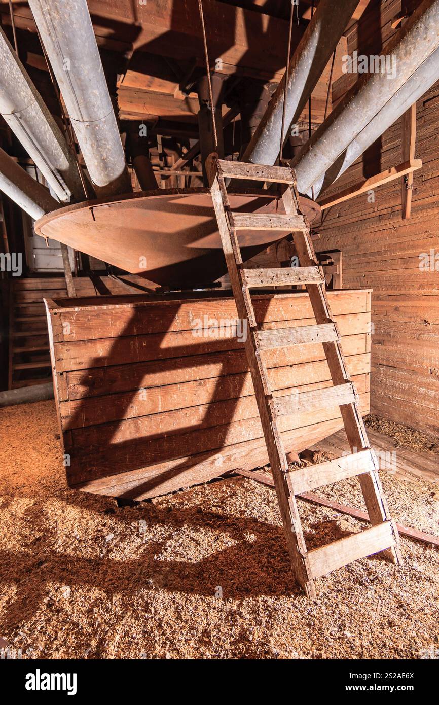 Grain storage silo inside abandoned hi-res stock photography and images ...