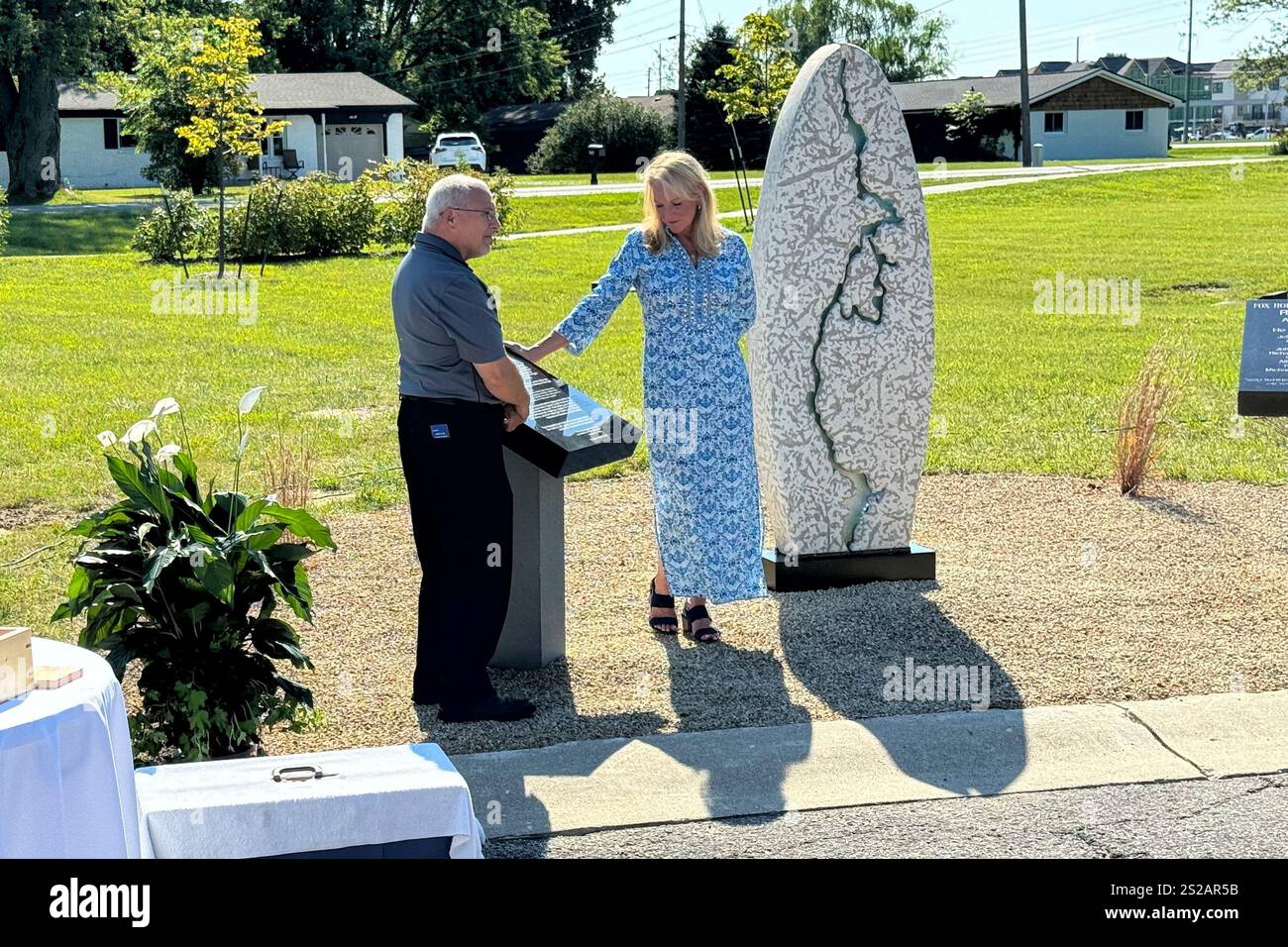 Hamilton County Coroner Jeff Jellison and Linda Znachko, founder of the ...